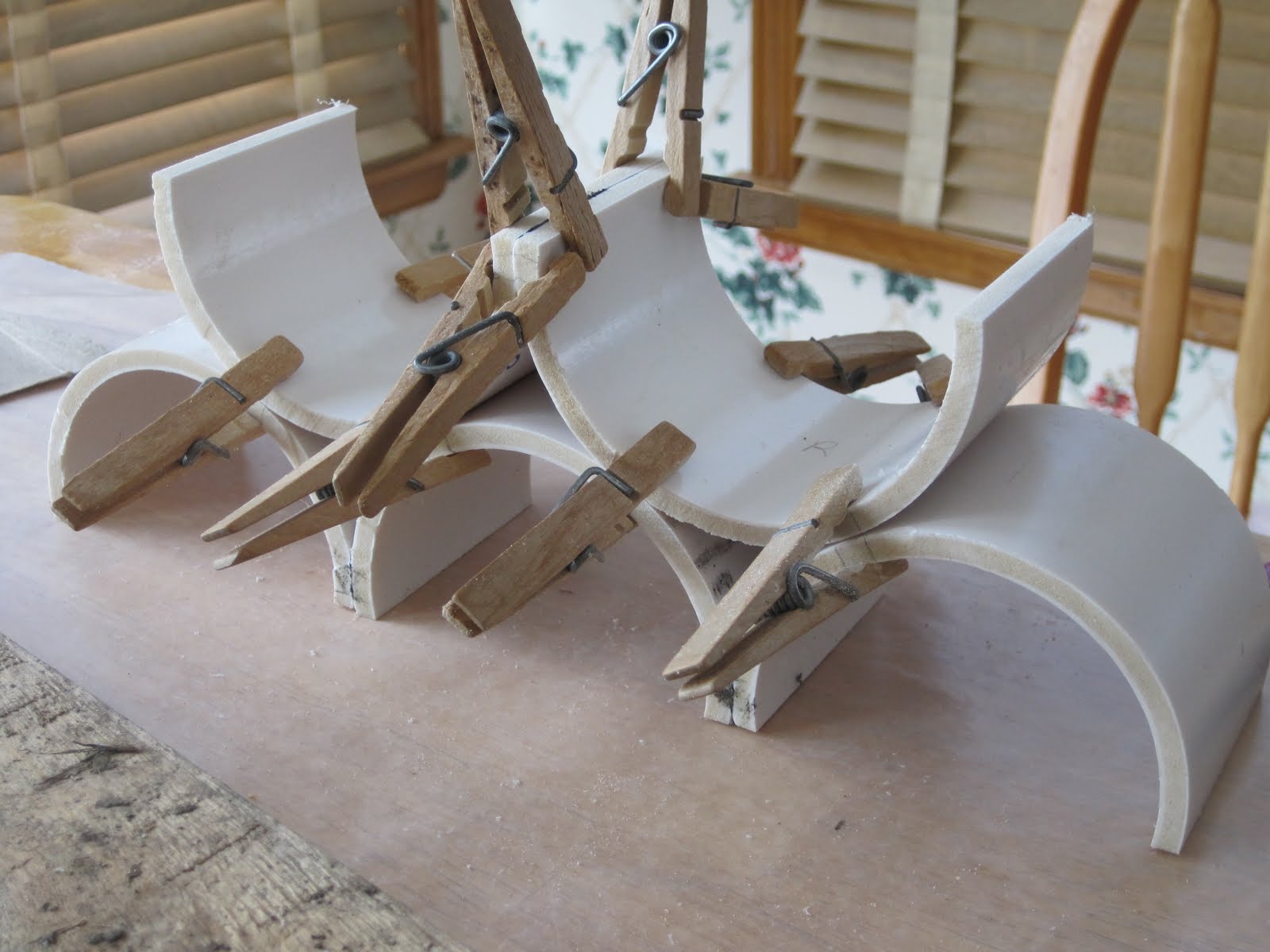 Live. Love. Craft.: Tutorial: PVC shelf