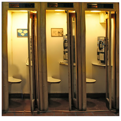 A Gypsy Heart: Vintage Phone Booth