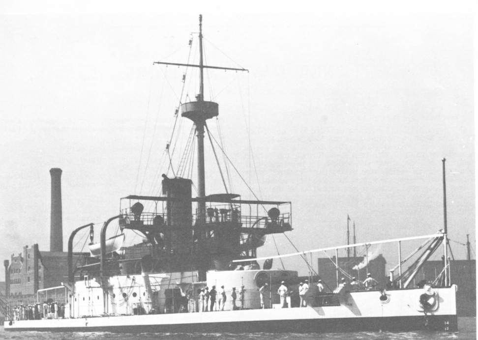 Naval Warfare: USS Amphitrite (BM-2)