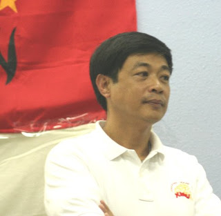 Pedestrian Observer GB: KMU head on three-country speaking tour