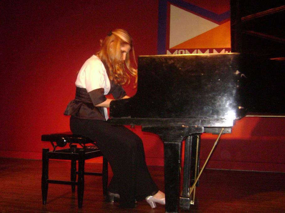 Maria Alice de Mendonça / Performances