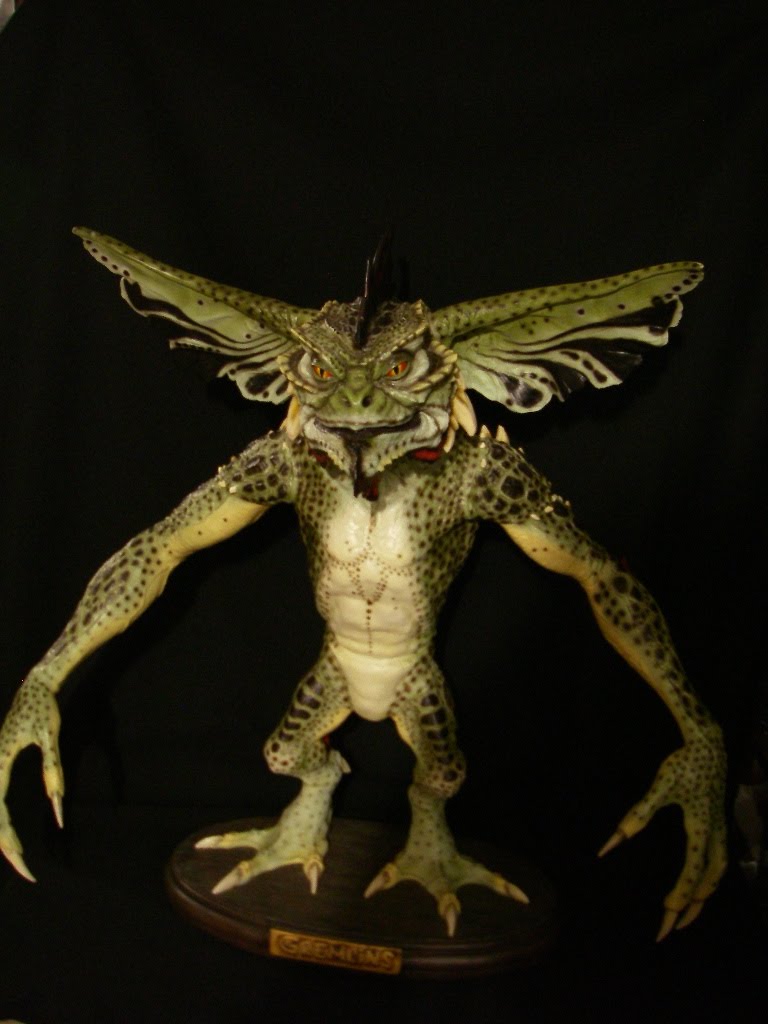 Neca Gremlins 1/1 Life Size Mohawk Prop