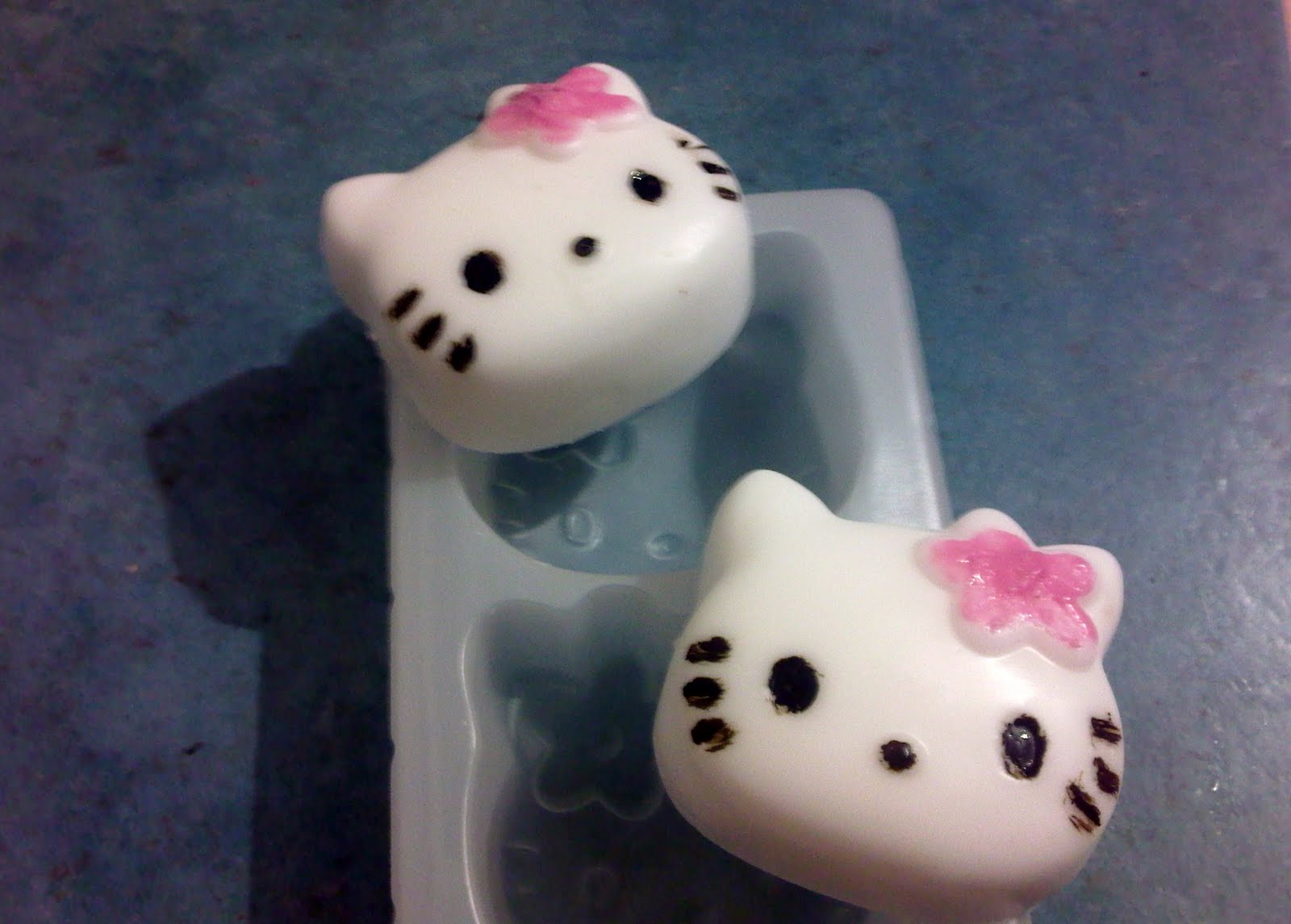 Wee Gems Jewellery: Hello Kitty Lavender Soaps