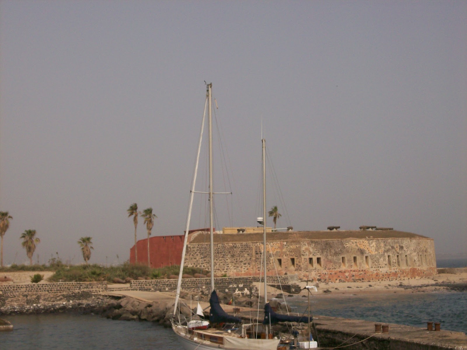 Maya et Willy au Pays de la TERANGA ... LE SENEGAL: L'île de Gorée