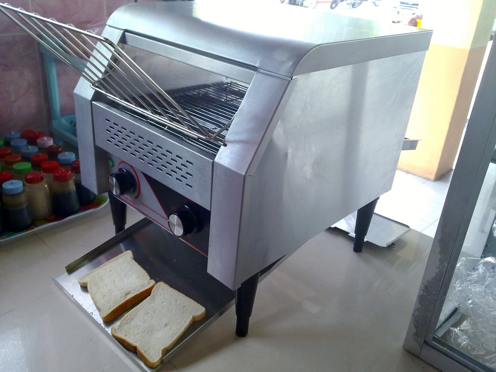 WARNA NOSTALGIA: Jalan-Jalan Cari Pembakar