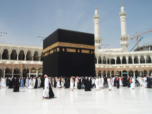 Ad - Deen: Orang Islam Sembah Ka'bah???