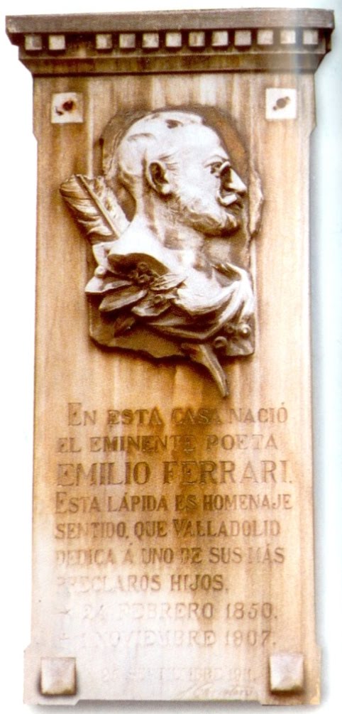 Lápida conmemorativa del nacimiento de D. Emilio Ferrari