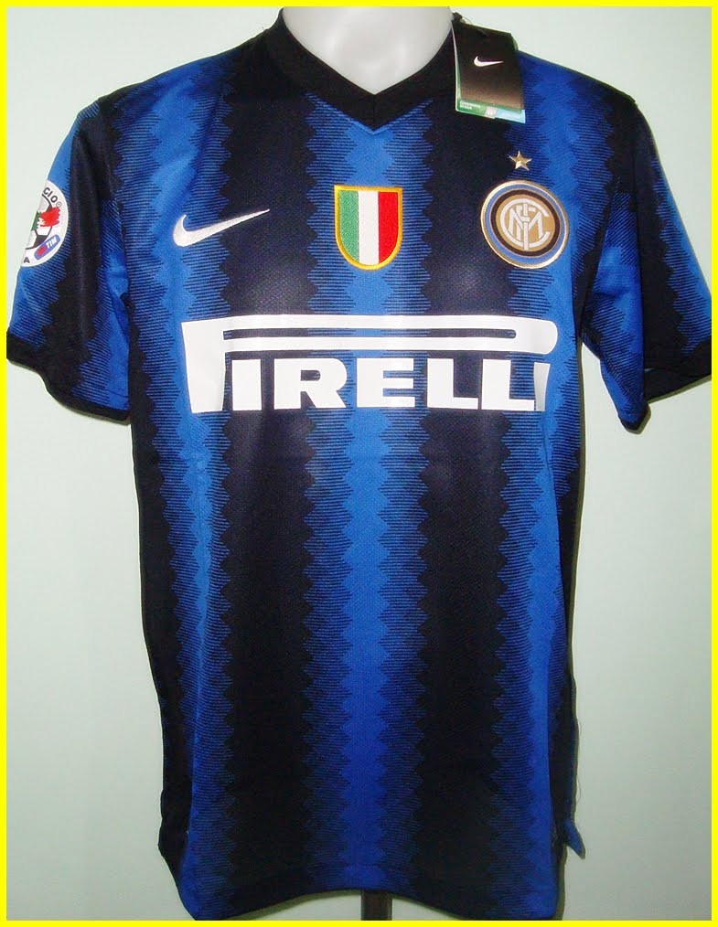 Footdiscount.com: Maillot Inter Milan Champion Bleu et Noir avec patch ...