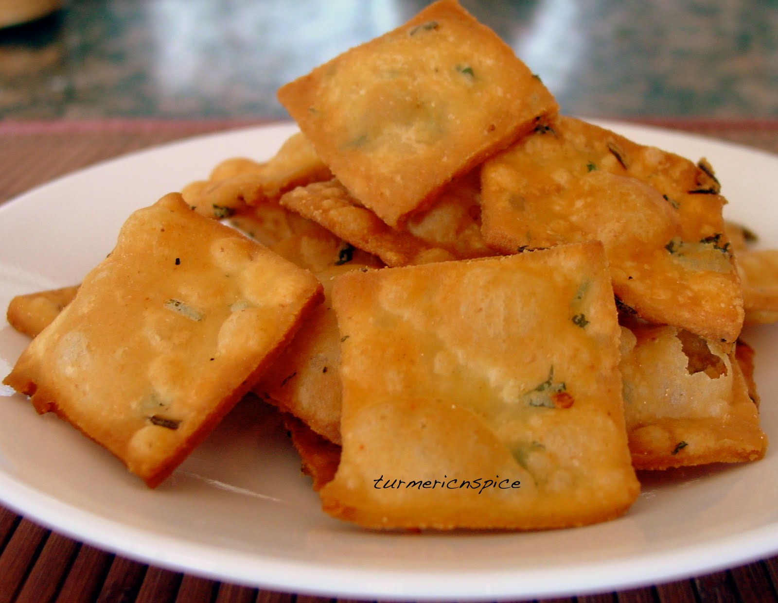 Turmeric n spice: Shakarpara