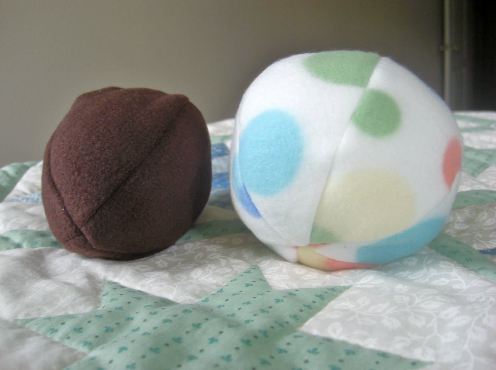 joy*us designs: Baby Toy Balls