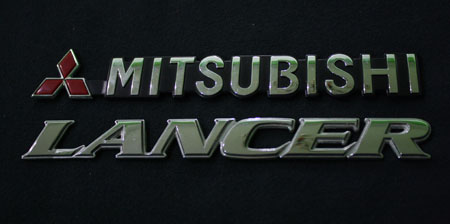 Dingz Garage: Emblem Mitsubishi Lancer