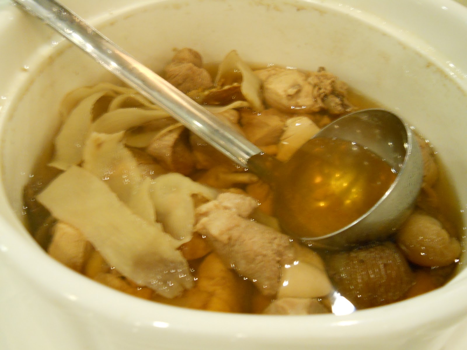 CaféConnie: Alligator Soup