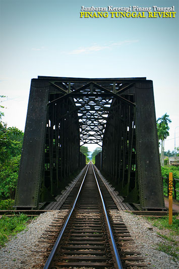 landasan kereta api lama pinang tunggal - Carl Ellison
