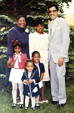 ,: Ted Williams, homeless man with a golden voice, reunites with mom ...