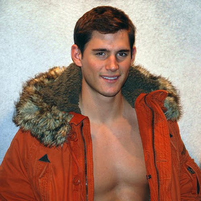 ALPHAMAG: GALLERY//ABERCROMBIE & FITCH STORE GREETERS