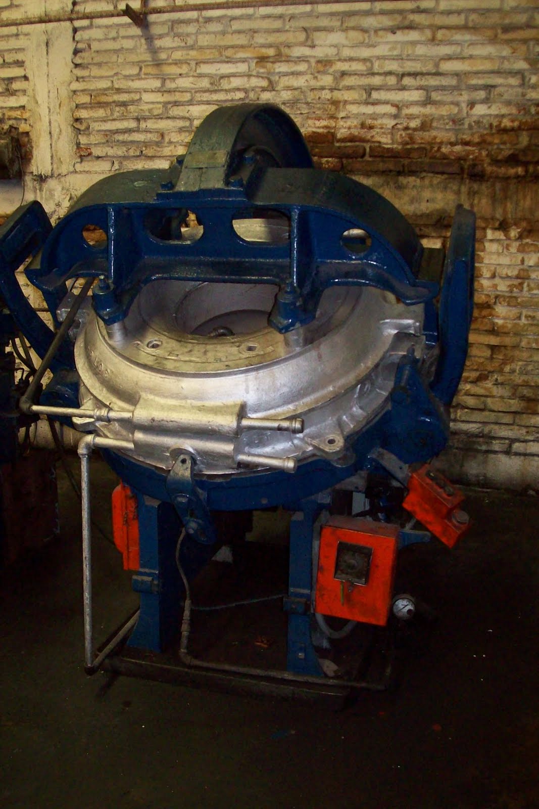 MACSA: Curing Tube Press- NRM