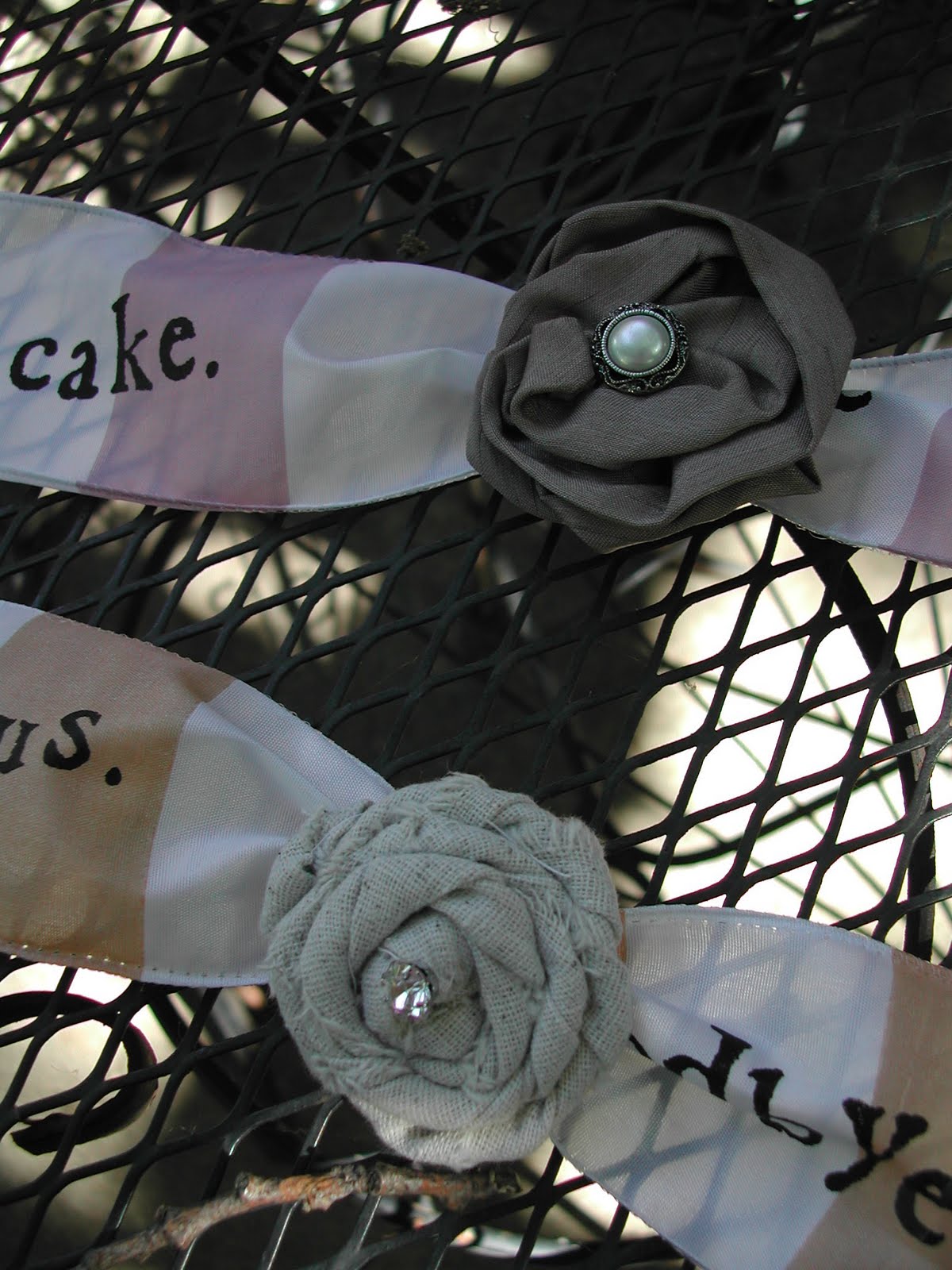 Art Studio 522: Cool Ribbon Banners