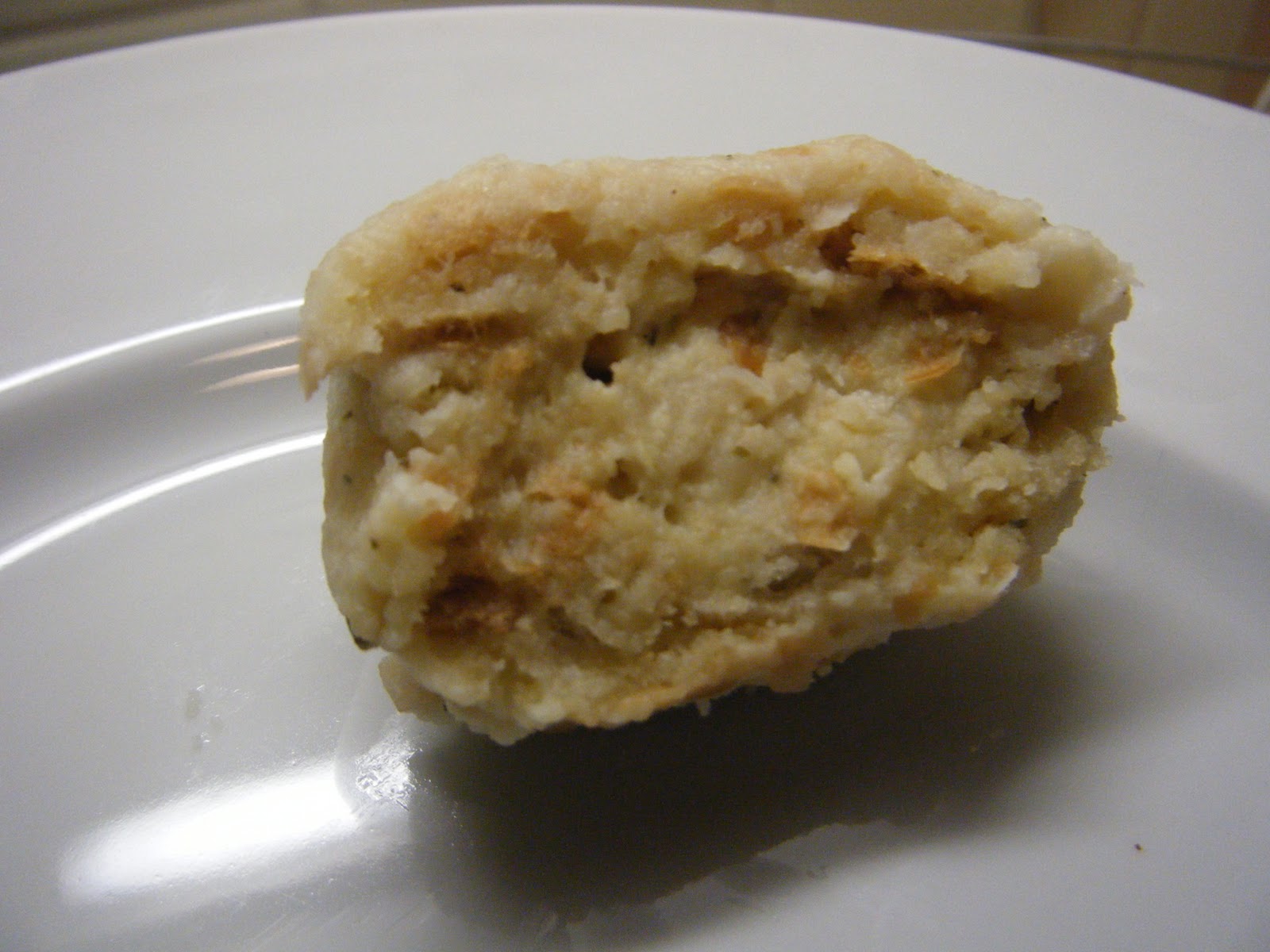 Ειναι μιαμ η μπλιαξ;: Knödel - Κν(ο)έντελ
