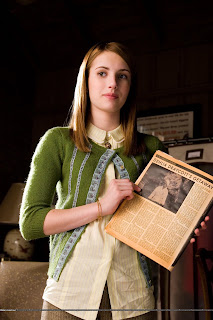 Vintage and Nancy Drew Fashion: Emma Roberts as Nancy Drew Green Sweater