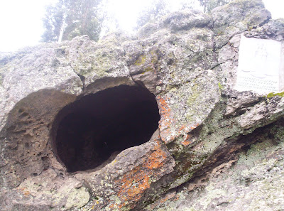 SENDERO A LA PIEDRA HUECA DEL PANTANO DE VARGAS