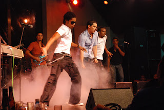 El sitio de Julio César Llamos: La otra piel de Leoni Torres...