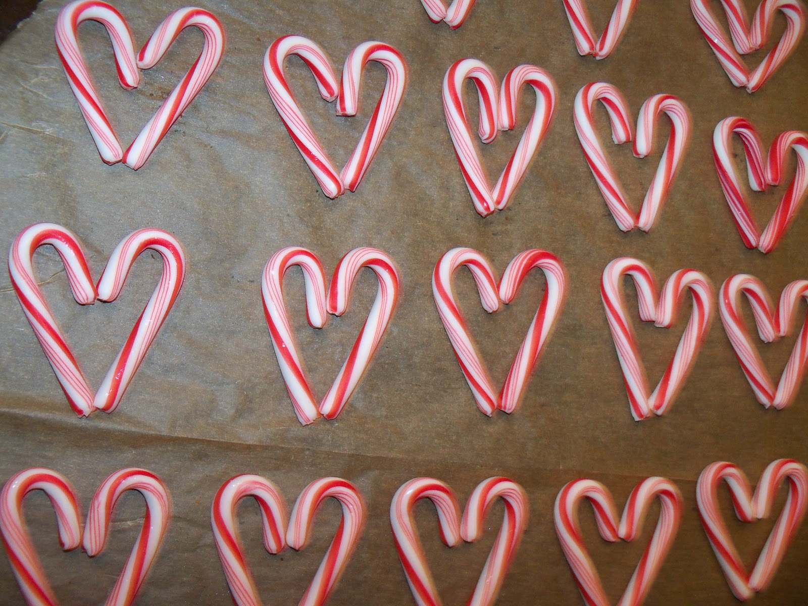 Lunches Fit For a Kid: Recipe: Candy Cane Hearts
