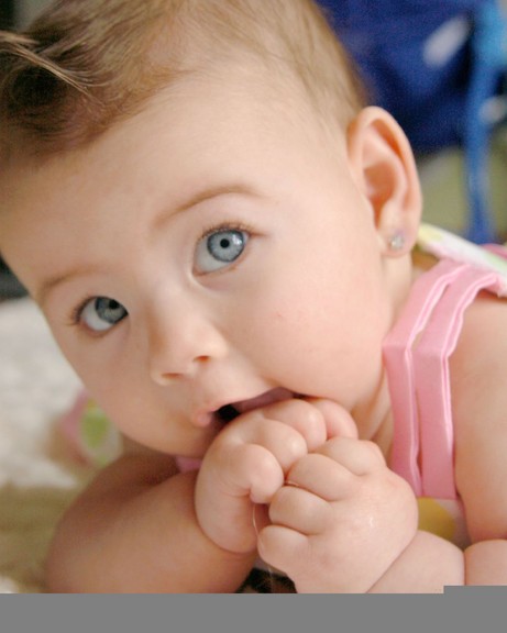 Bebé ojos celestes - Imagui