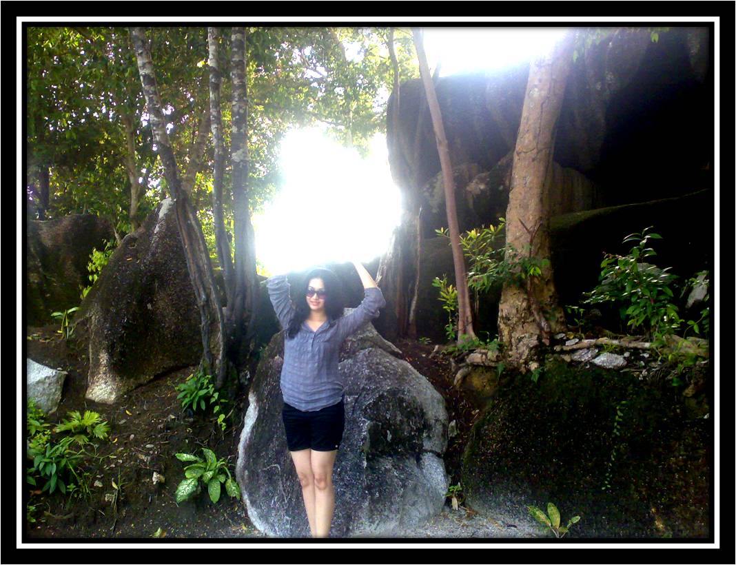 MERLYANDA PUSPA INDAH: Batu Balai yang Menyimpan Misteri