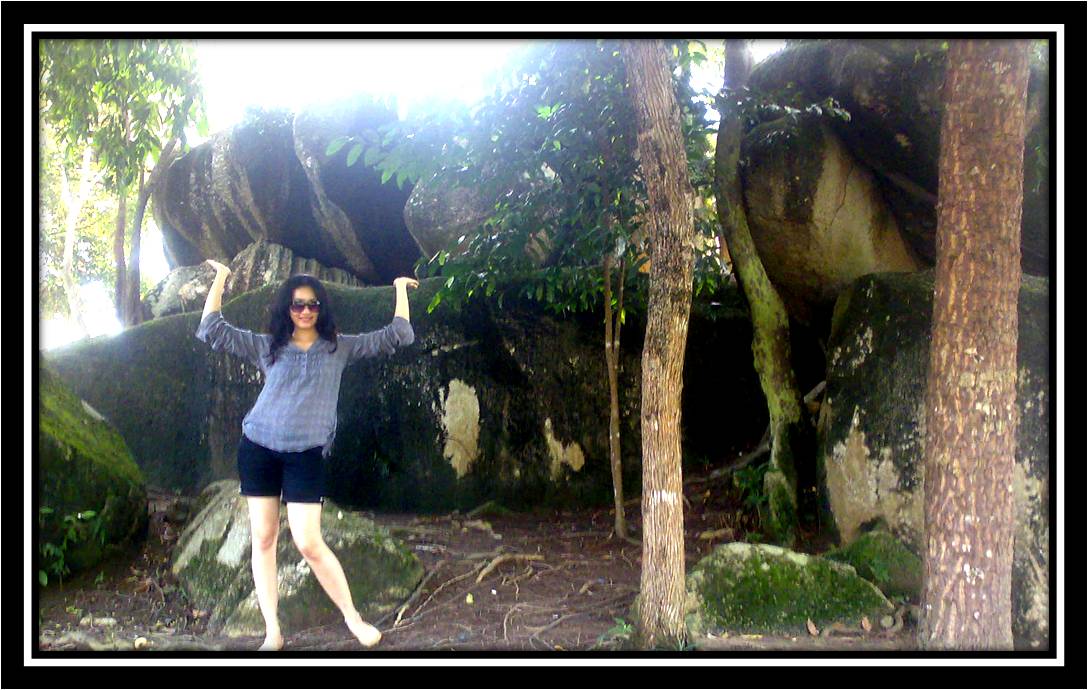 MERLYANDA PUSPA INDAH: Batu Balai yang Menyimpan Misteri