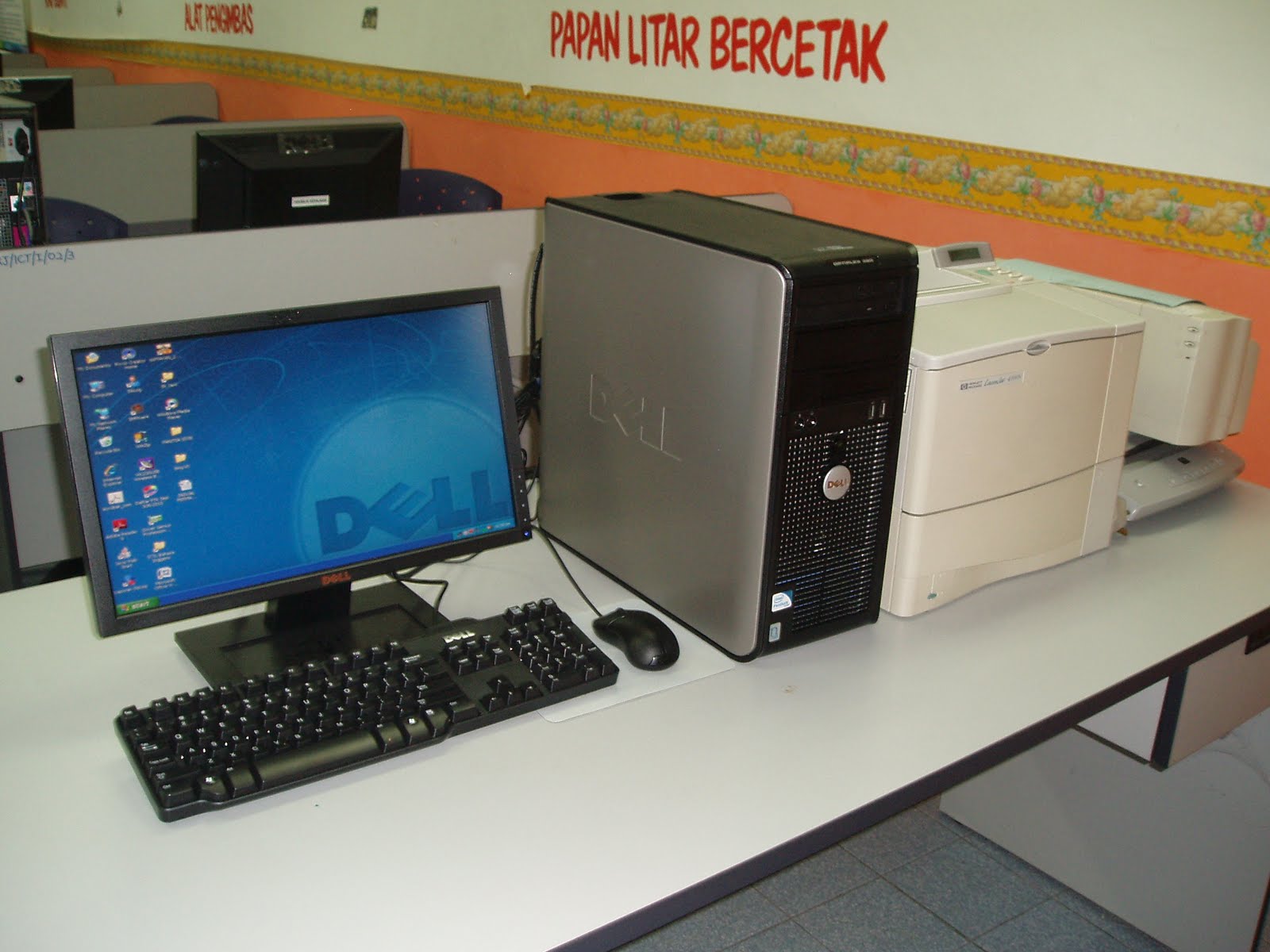 Makmal Komputer ~ ICT SK JAWI