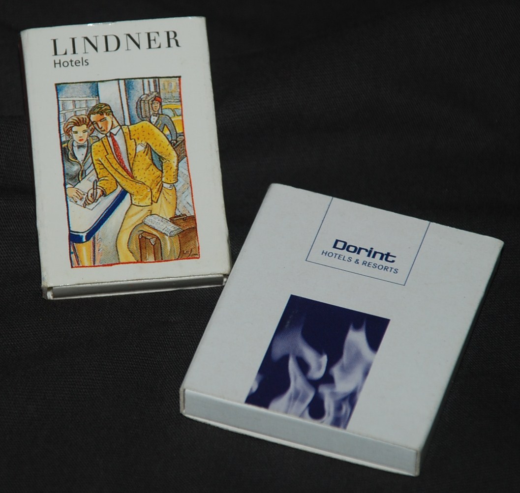 MATCHBOXES AND LABELS COLLECTION: HOTEL MATCHBOXES