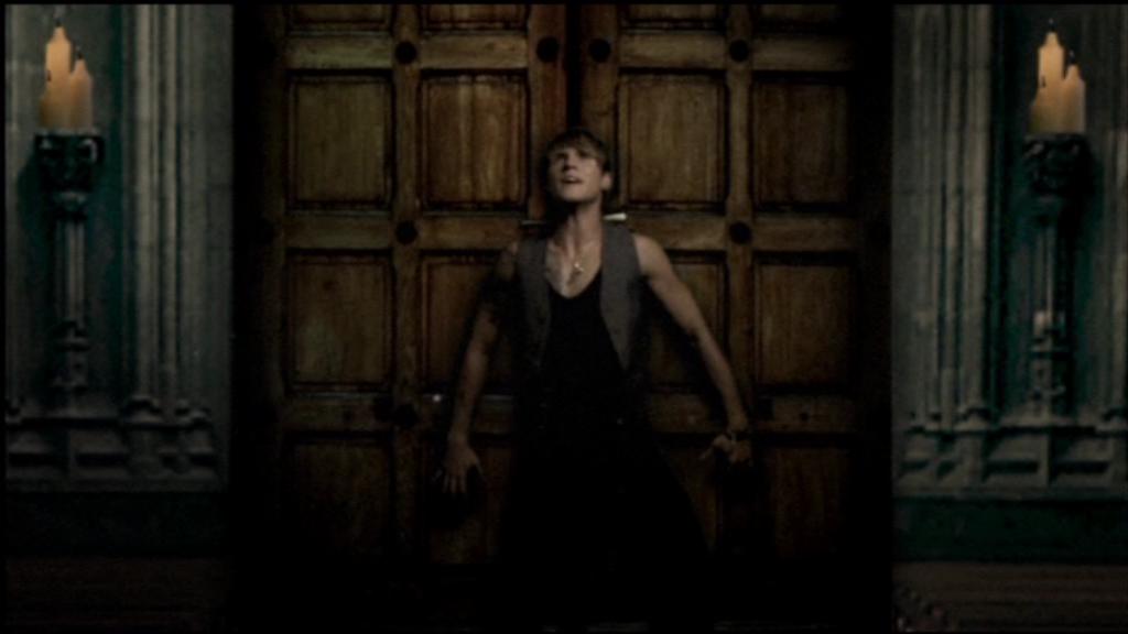 Taliesin meets the vampires: Nowhere Left to Run – review