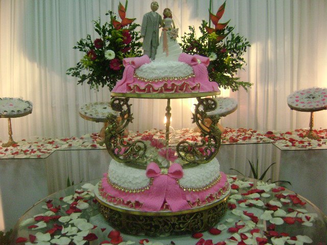 REGINA FESTAS BUFFET: REGINA FESTAS