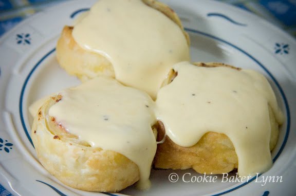 Cookie baker lynn: Weighty Tomes