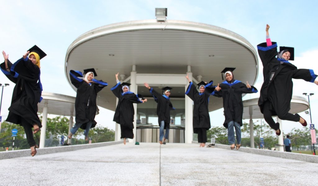 b.i.t.t.e.r.s.w.e.e.t: UTP 10th Convocation