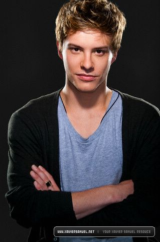 Rini Rinsky: Xavier Samuel / Riley Biers ({})