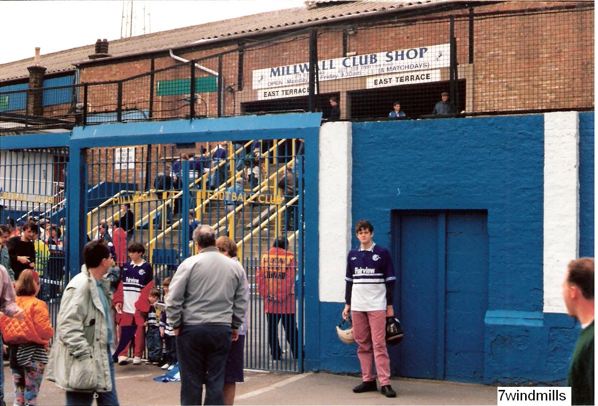7 Windmills: The last league game at the old Den (Page 1)