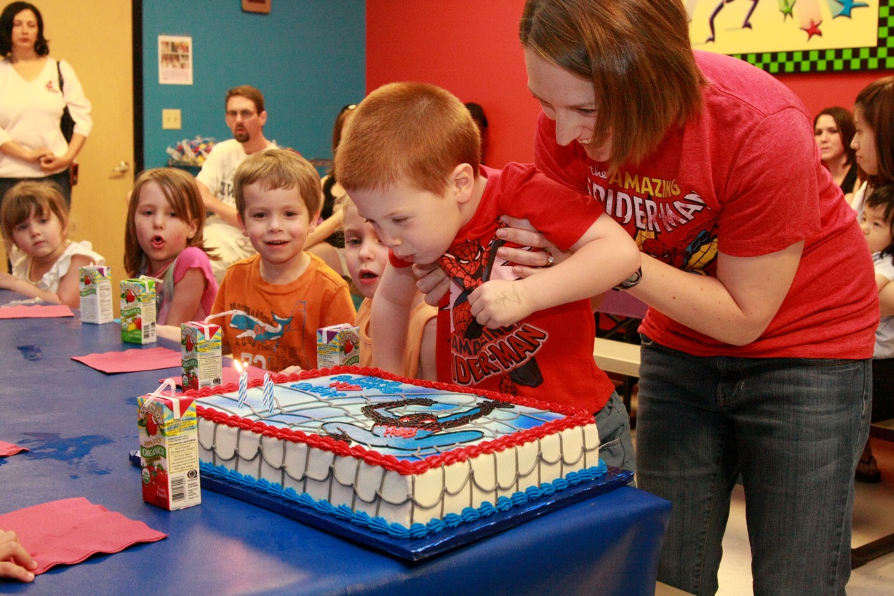 Conner Family Blog: Sam's 4th Birthday - Pump It Up