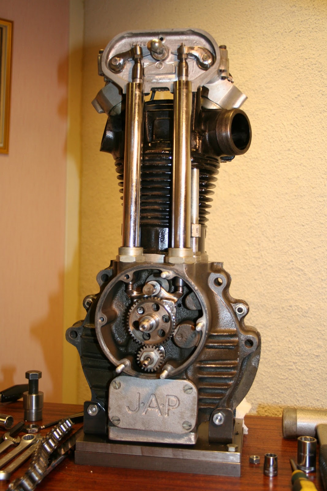 Beveldrive: A too hot speedway engine,,,,,