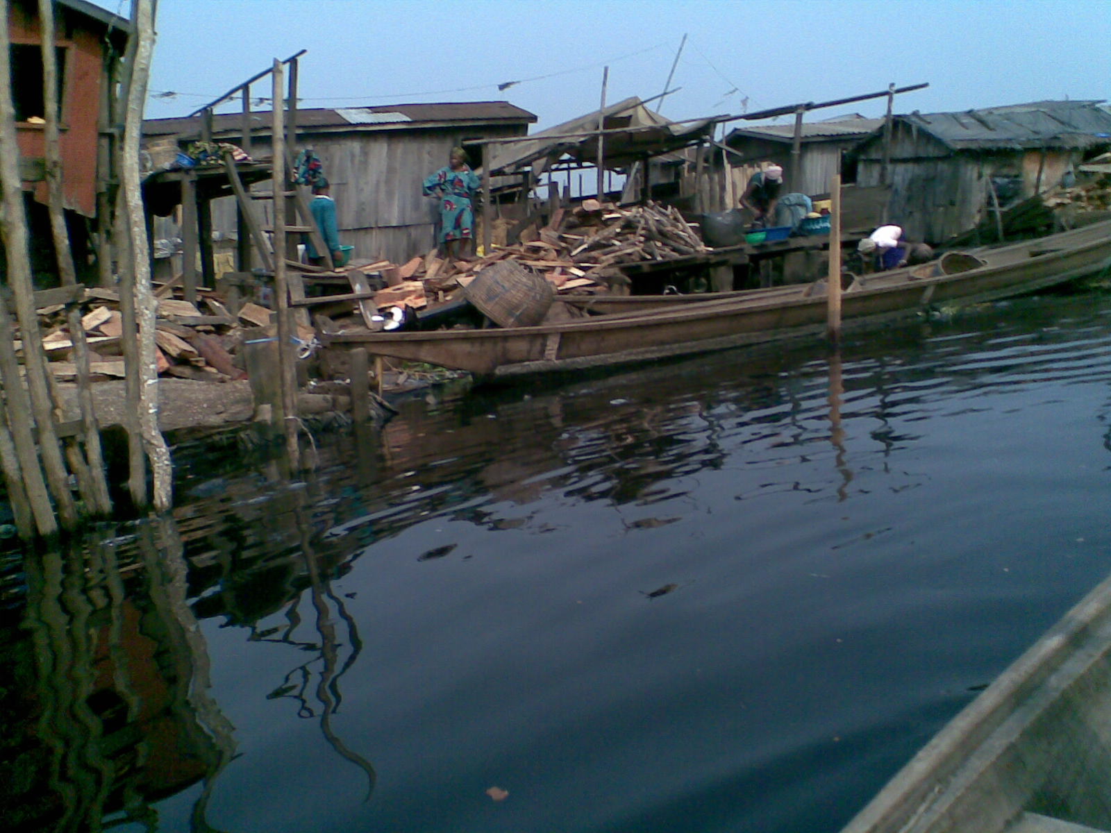 FACTBECKIE BLOG: MAKOKO: A SLUM IN A MEGACITY
