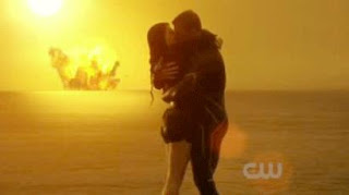 Batgirl - Mera - Batwoman: Smallville Welcomes Mera