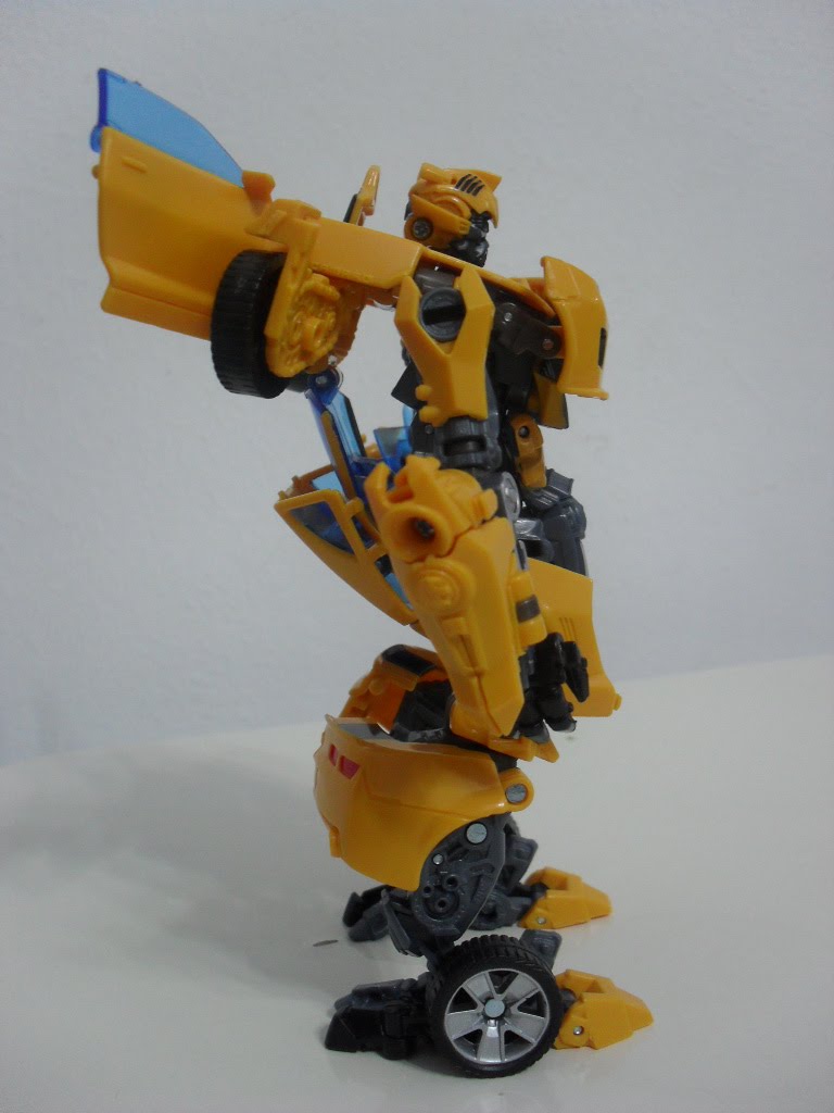 Buy 1st Regret Later: Transformers Battle Blade Bumblebee
