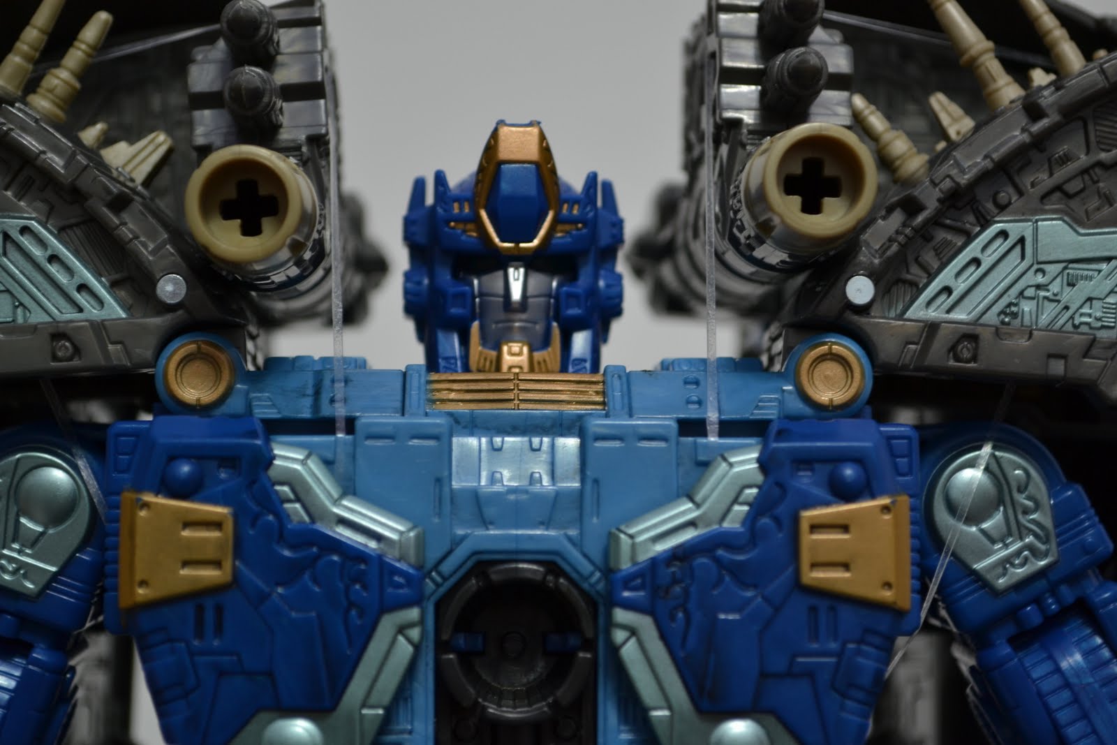 Buy 1st Regret Later: Transformers 2010 Creator Primus
