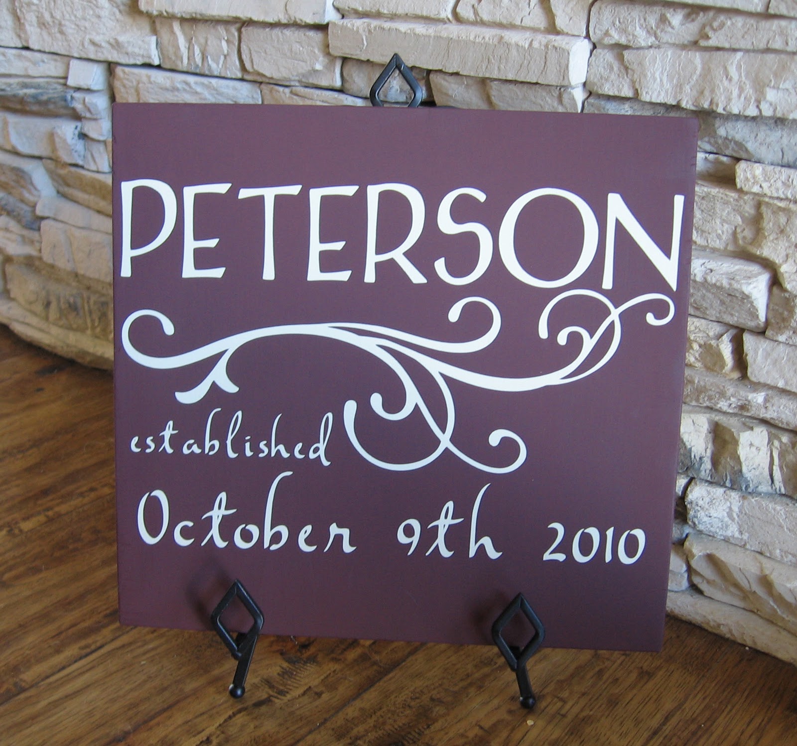 DIY kinda girl: Wedding gift - Name & Est. plaque
