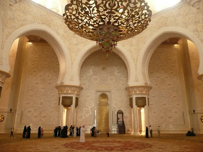 uitentuis: Nuwe inligting oor die moskee