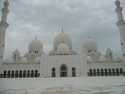 uitentuis: Nuwe inligting oor die moskee