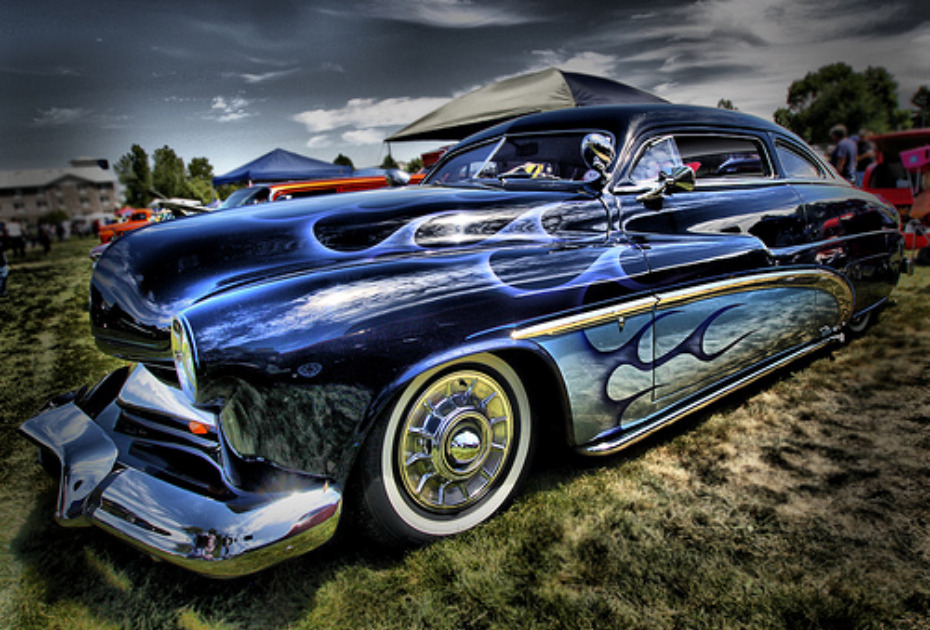 Lifestyle Cafe: Some more Crazily Customized Cars