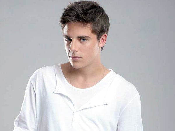 Caroline's Justin::::....: Quem é Erich Pelitz?
