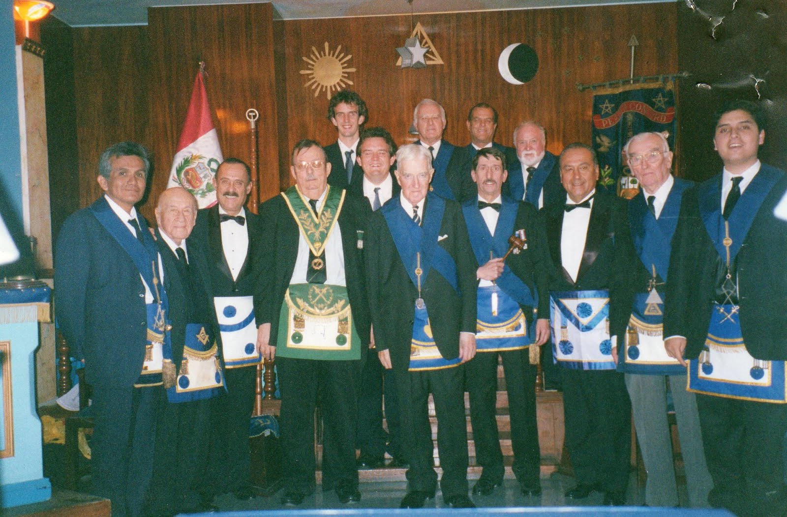 MASONES DE LA LENGUA ESPAÑOLA NUEVA YORK: ¿SOIS MASON?