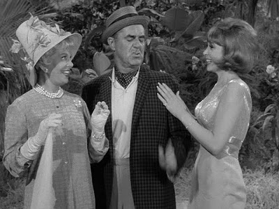 Mrs. Howell's Hats: Episode 6: President Gilligan